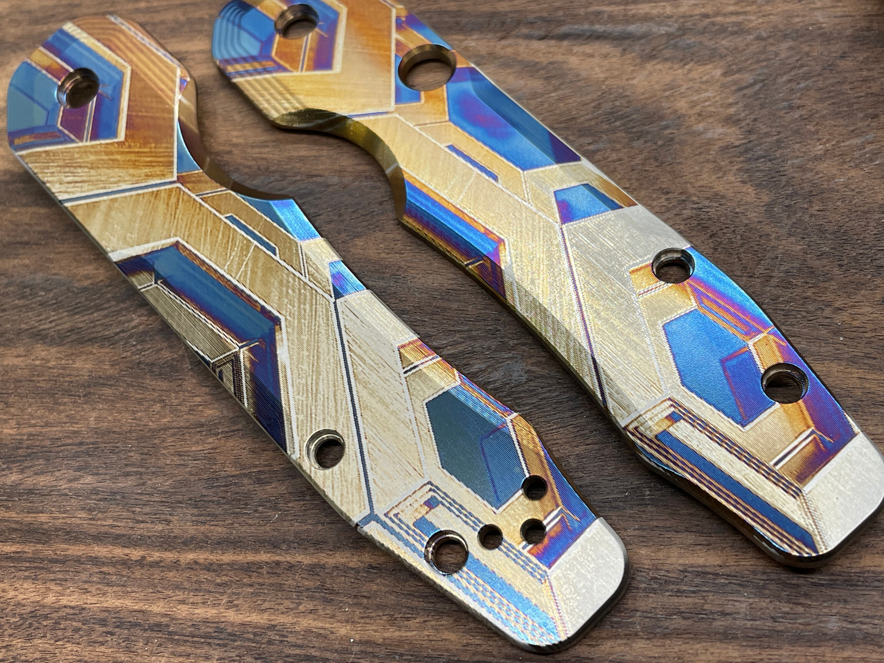 FALCON Heat ano engrv Titanium Scales for Spyderco SMOCK | eBay